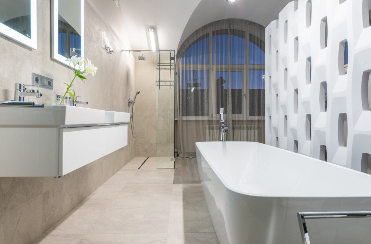 Selecting The Right Toilet Partition - Material Buying Guide - Toilet ...